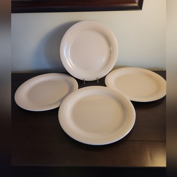Tupperware | Dining | Vintage 99s Tupperware Pale Pink Dinner Plates ...